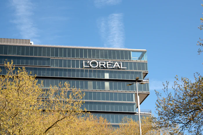 L’Oréal’s Back: Inside the Beauty Giant's 2025 Rebound | Global ...